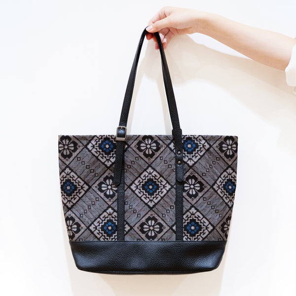 Traditional Japanese "Oshima Tsumugi Tote Bag" | High-quality Japanese ...